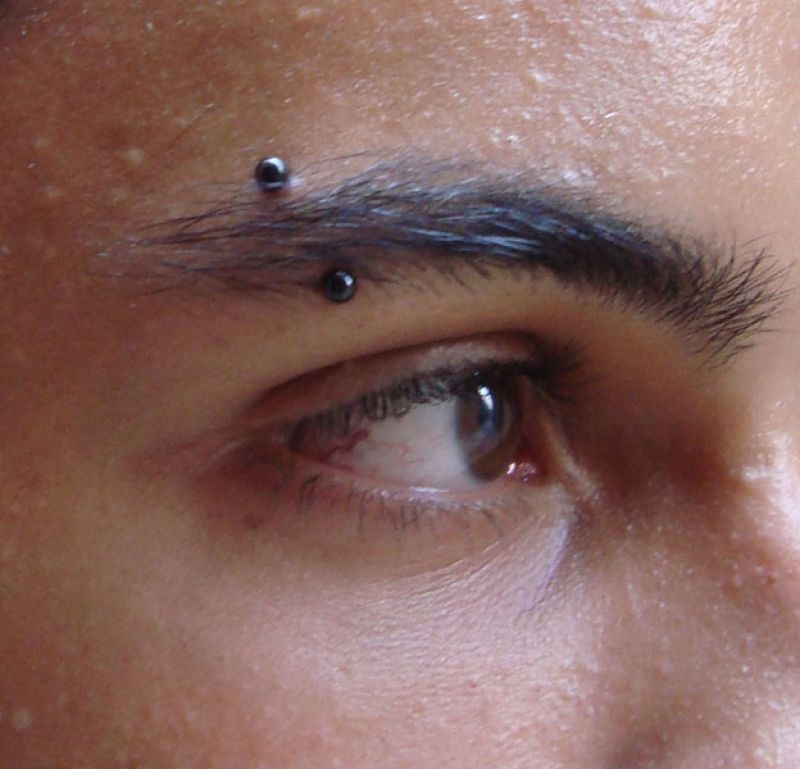 Les piercings de l'arcade chez mds à montpellier - MDS - Monkey's Dream ...